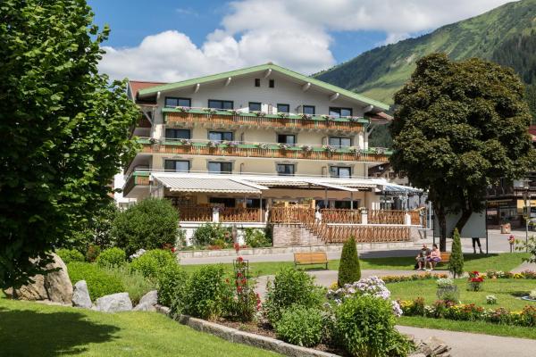 Haller's Posthotel - Mittelberg