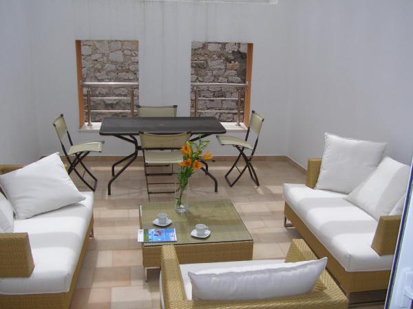 Harbor Terrace - Two Bedroom Apartment - Murter-Kornati