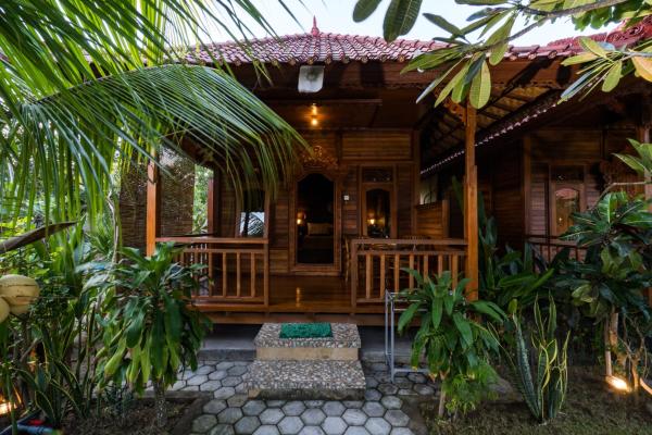 Putra 7 Cottage - Indonesien