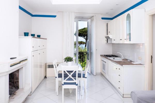 "White Mermaid" - Sorrento Downtown Sea View Apartment - Sorrento