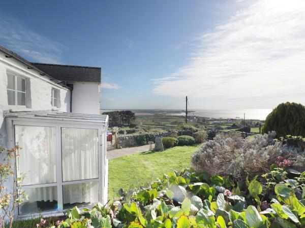 Happy Landing - Harlech