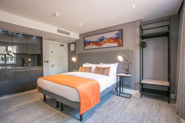 Superior Studio Apartment-grafton Street- Sleeps 3 -