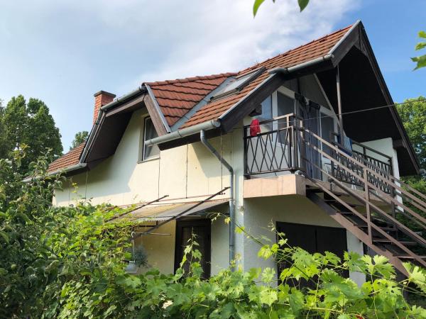 Liget Apartman - Balatonszárszó