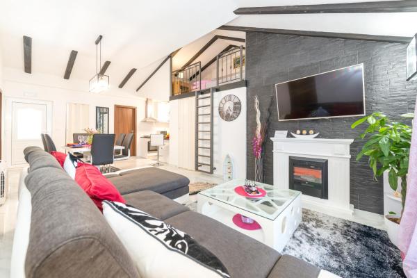 Tranquility And Nature In 4 Bedroom With Sea View - Ragusa