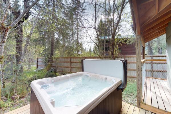 Loveland Cottage - Anchorage, AK