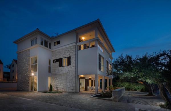 Apartmani Kos - Sutivan