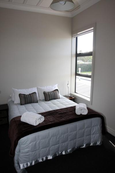 Kaponga Hotel - Stratford, New Zealand