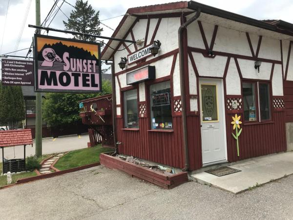 Sunset Motel - Radium Hot Springs