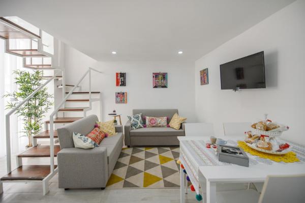Miranda Apartments Nel Cuore Del Vomero - Neapel