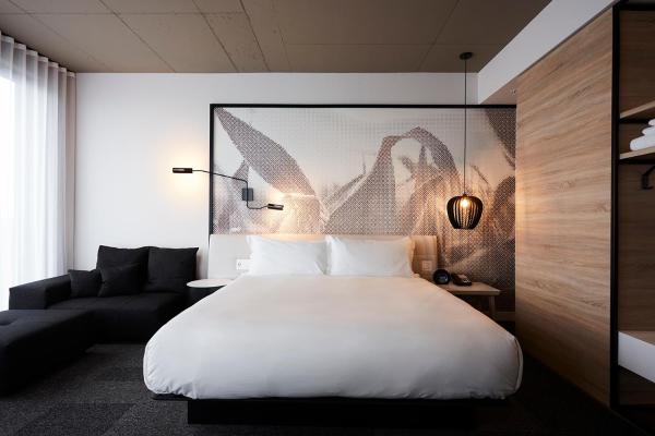 Hôtel Escad Quartier Dix30 - Brossard