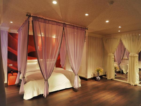 Day Chen Hotel - Wulai District
