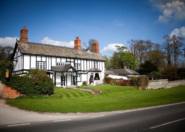 Donington Park Farmhouse Hotel - Derby