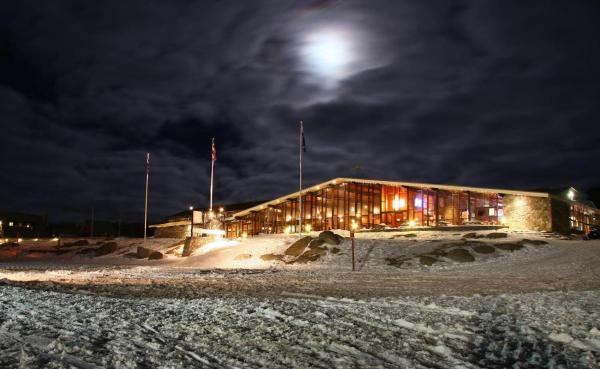 The Man From Snowy River Hotel - Thredbo