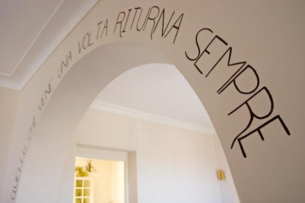 A L'ombre Du Clocher - Korsica