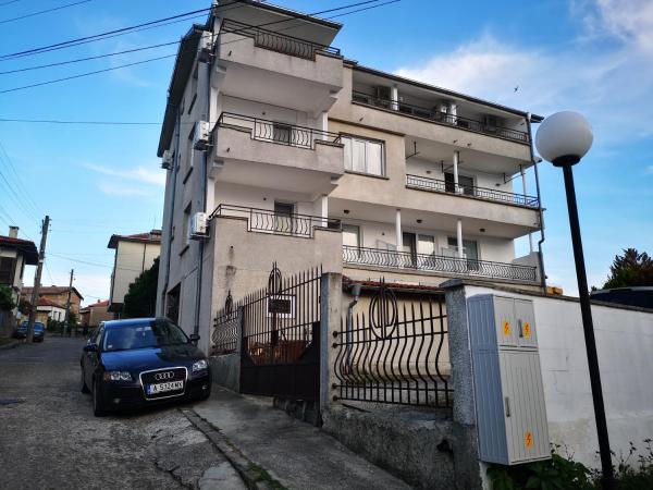 Apartment Elvira - Chernomorets