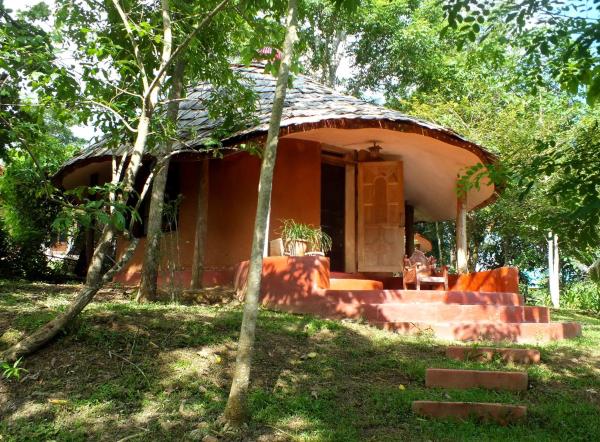 Chiang Dao Roundhouses - Chiang Dao