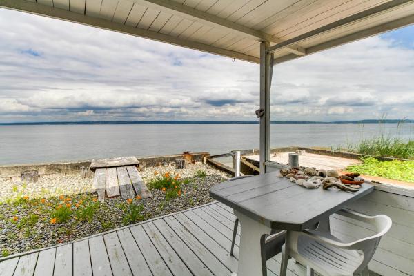 Historic Shore Cottage - Bainbridge Island, WA
