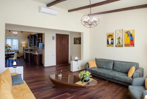 Picturesque Four Bedroom Four Bathrom Penthouse Apartment - Tbilisi