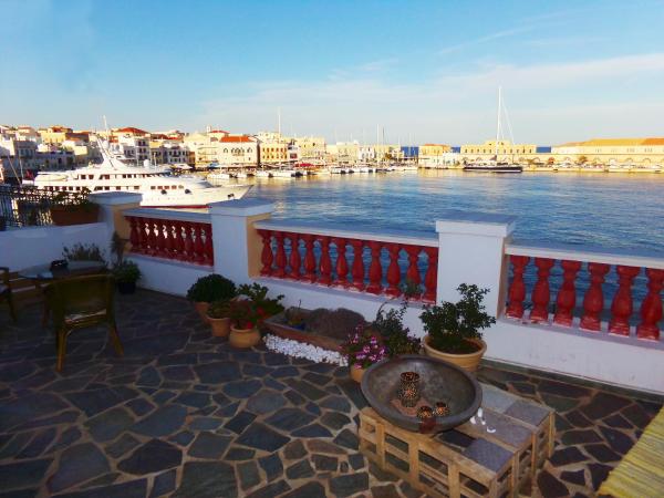 Locadiera Pansion - Cyclades
