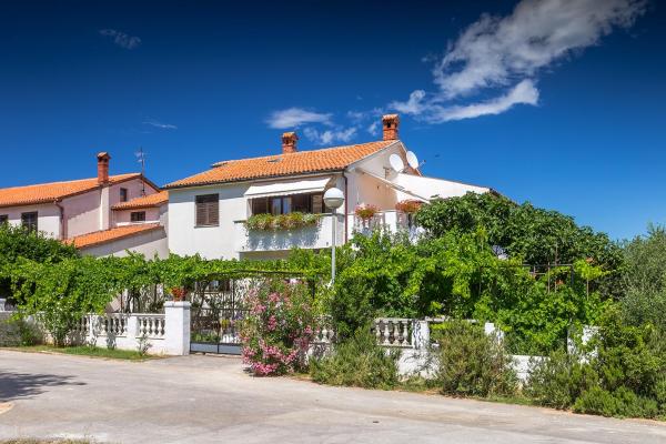 Apartman D&d, Dvorine 63 - Pula