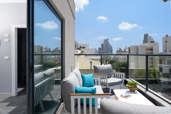 The Roof - By Sea Land Suites - Tel-Aviv