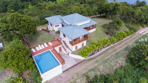 Two Bays Beach Villa, Apartment, And Studios - Grenada