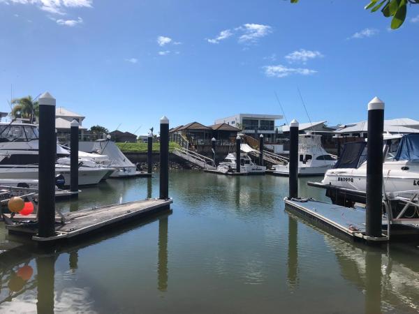 Luxury Marina View Apartment Cairns - Trinity Beach
