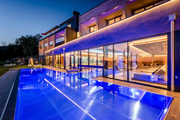 Hüttenhof - Wellnesshotel & Luxus-bergchalets - Adults Only - Haidmühle