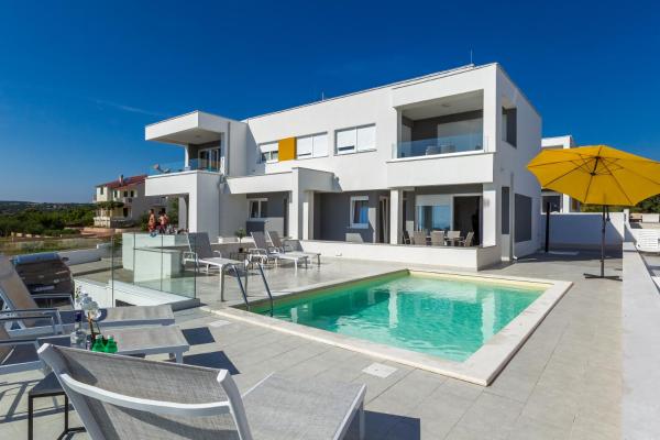 Apartments Villa Dalia - Novalja