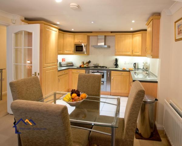 Basingstoke Apartments - Westlands House, City Centre, Home-from-home - Basingstoke