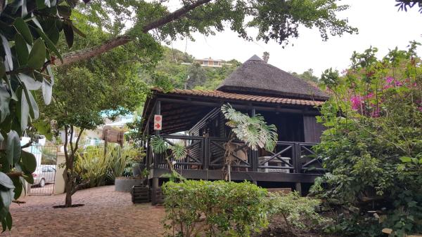 Waterside Lodge - Victoria Bay