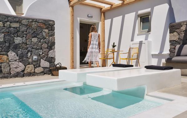 Altera Pars Suites - Santorini