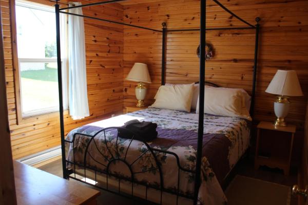 Chalets Grand Pre Cottages - Prince Edward Island
