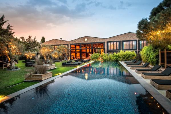 Warehouse By The Stay - Alaçatı