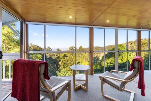 Ravensbourne Escape - Windsong - Crows Nest