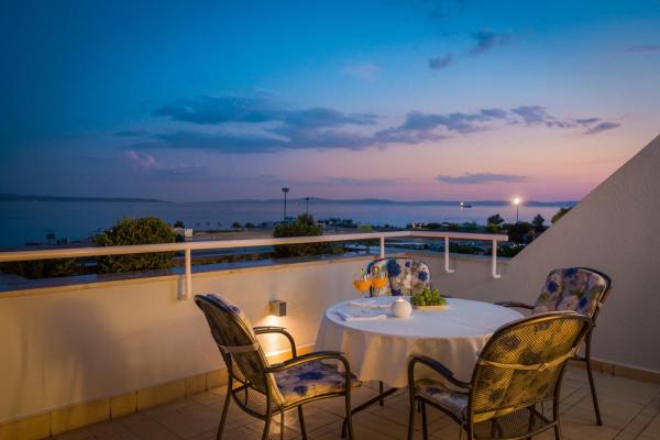 Seaside Apartment Gold 1row - Split