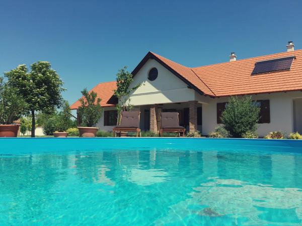 Kamillaház - Poroszló