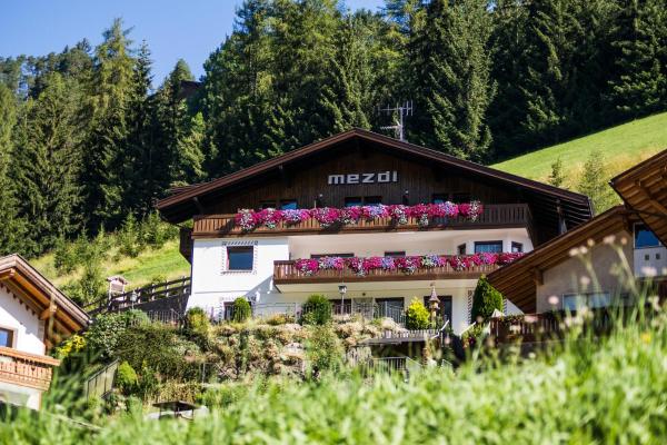 Apartments Mezdi - Selva di Val Gardena
