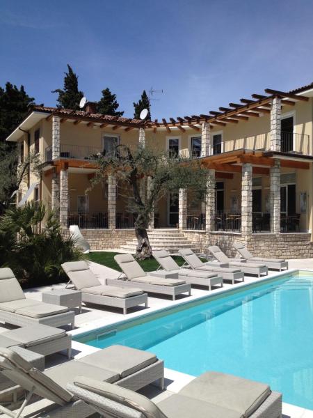Hotel Baia Dei Pini - Pai