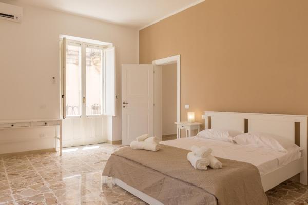 Central Apartments - Noto