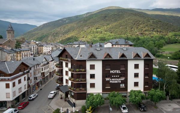 Hotel Restaurant Pessets & Spa - Rialp