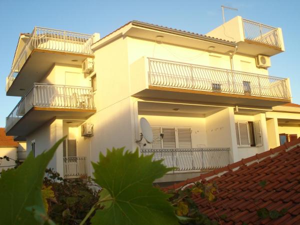 Apartments Nikolas - Vodice, Croatia