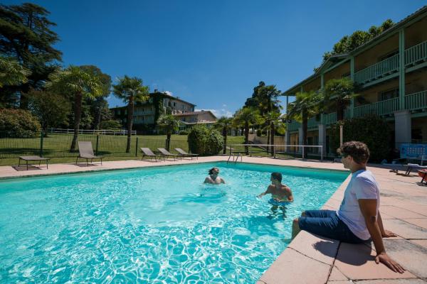 Logis Hôtels- Hôtel Et Restaurant Domaine De Fompeyre - Bazas