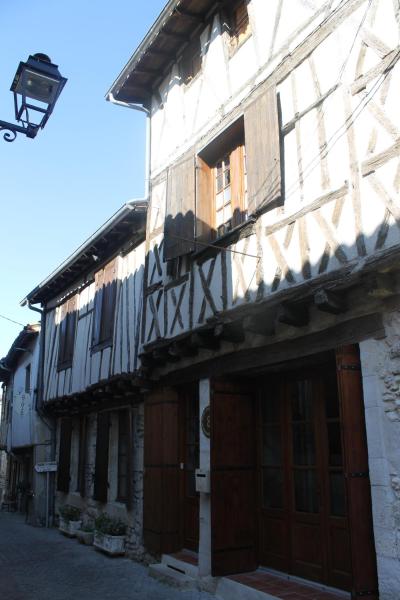 L' Ancien Relais De Poste - Margot - Casteljaloux