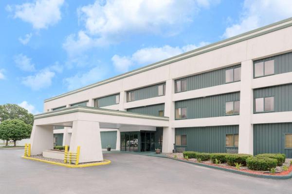 Baymont By Wyndham La Crosse/onalaska - La Crosse, WI