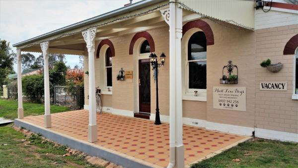 Must Love Dogs Cottage - Rutherglen