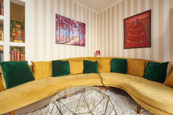 Luxurious Triplex Near The Beach In Estoril - Estoril
