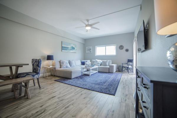 Newly Renovated! Beach Condo With Luxury Amenities - Redington Shores, FL