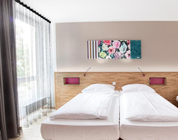 Fab Hotel - Aying
