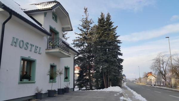 Quadruple Room With Share Bathroom - Mama's House - Kamnik